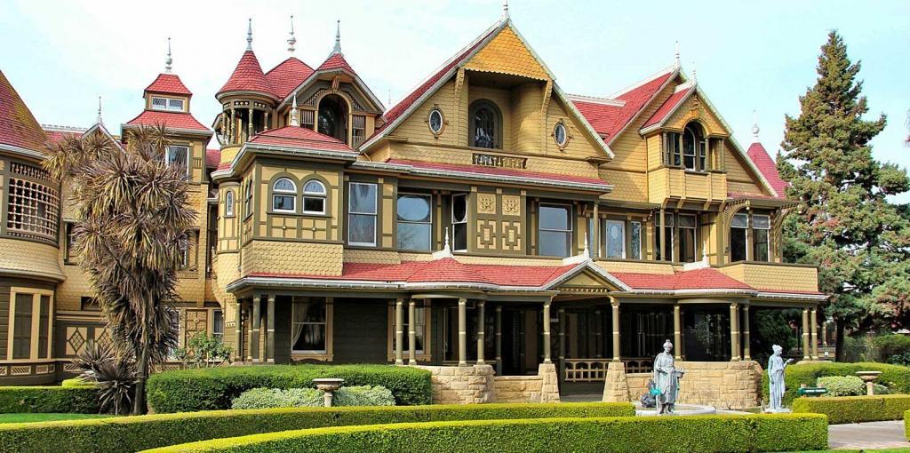 Winchester Mystery House history and ghost tour review